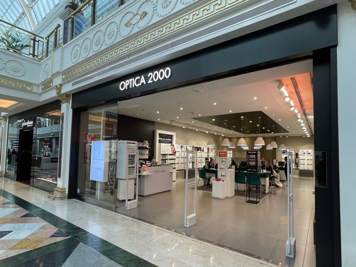 Óptica 2000 roza los 110 centros en España con una apertura en la ...