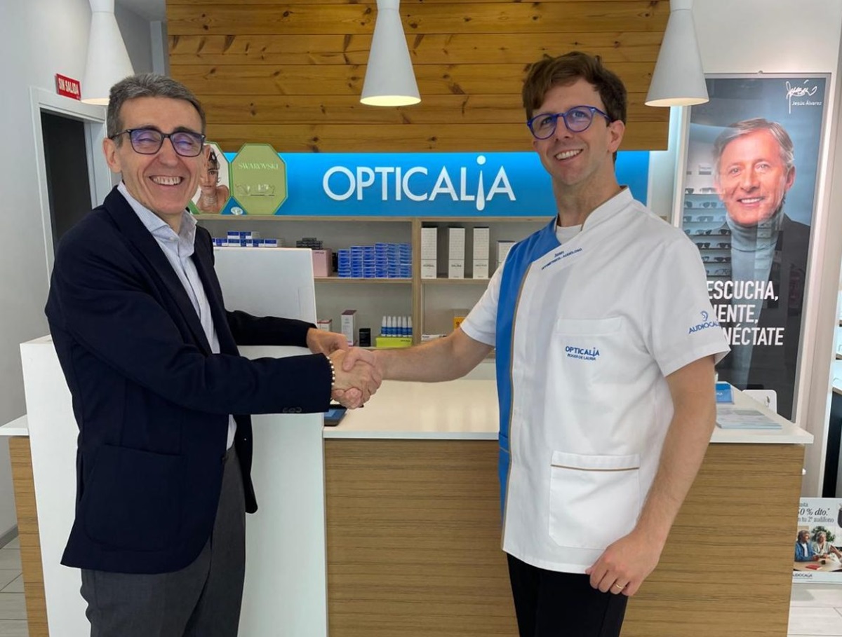 Opticalia Roger de Lauria firma un acuerdo con SCV Mediadores de ...