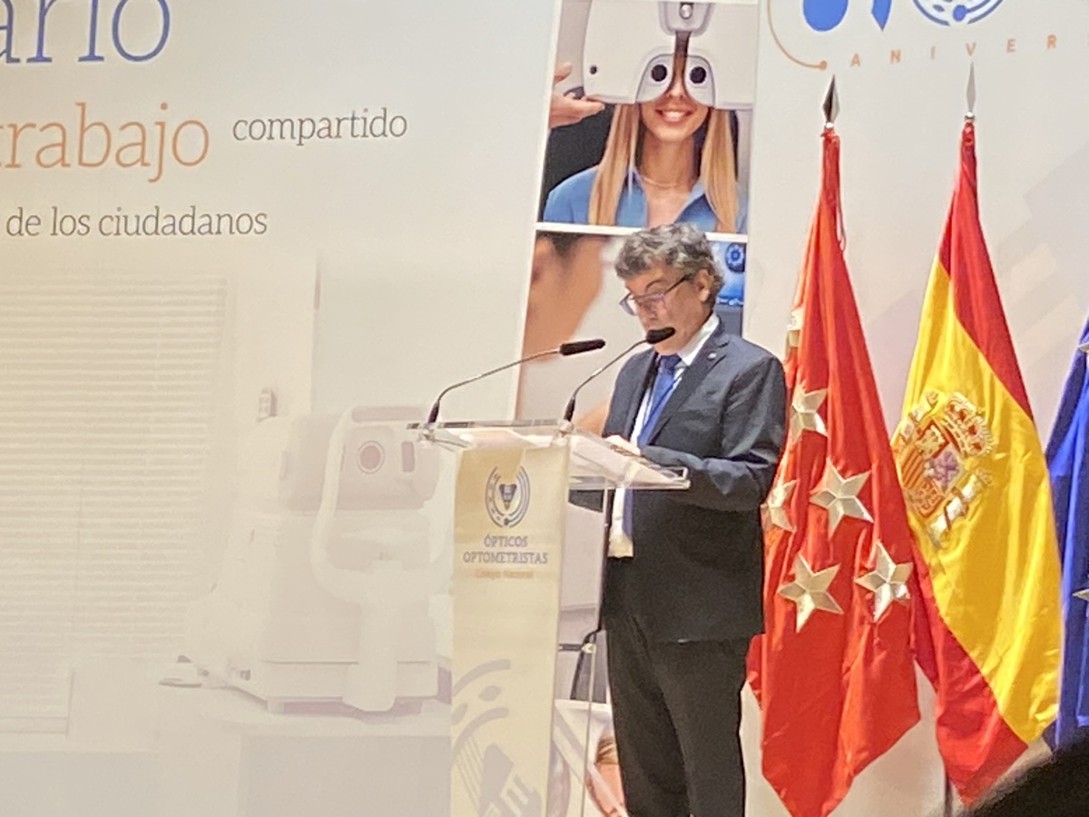 El CNOO distingue a Hoya Lens Iberia y Grupo Prats por su compromiso ...